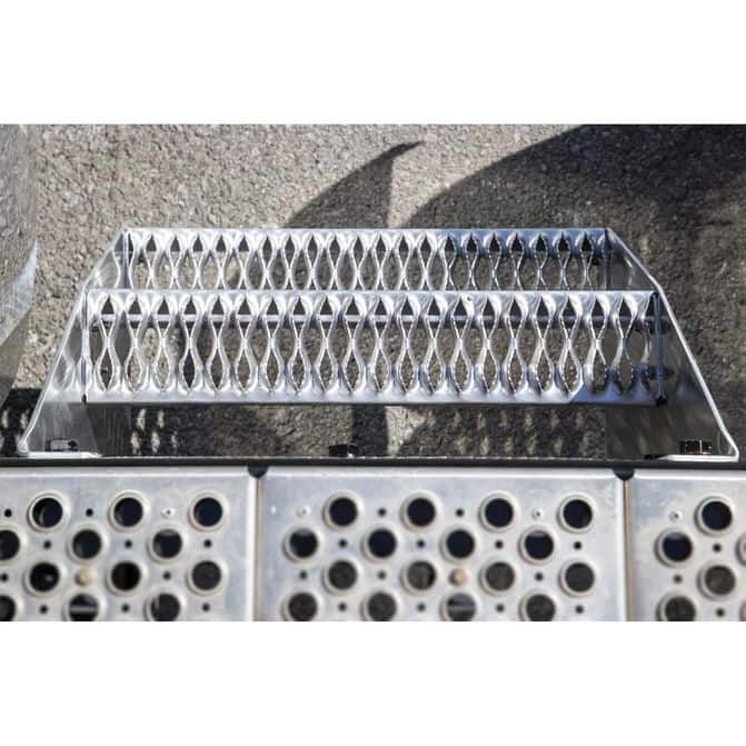 Class 8 Frame Steps 24 in 5239024 | FleetPride